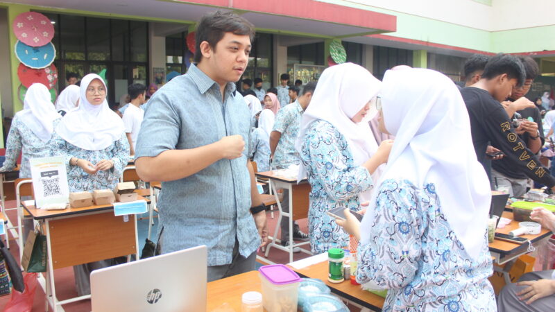 SMA - YAYASAN AL MUSLIM