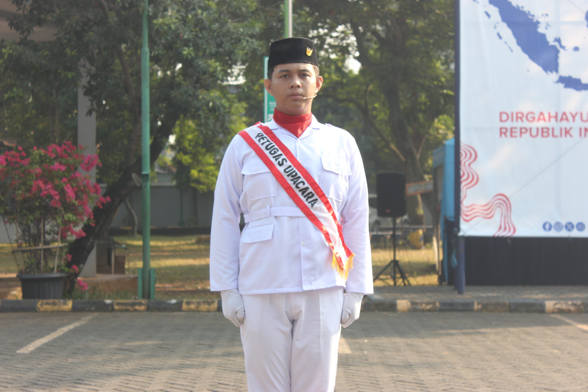 SMA - YAYASAN AL MUSLIM