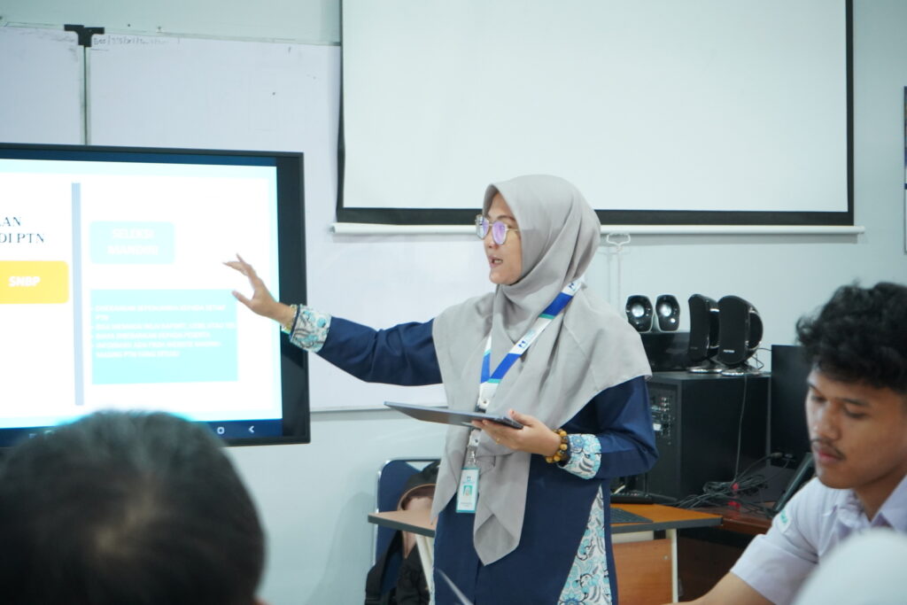 SMA - YAYASAN AL MUSLIM